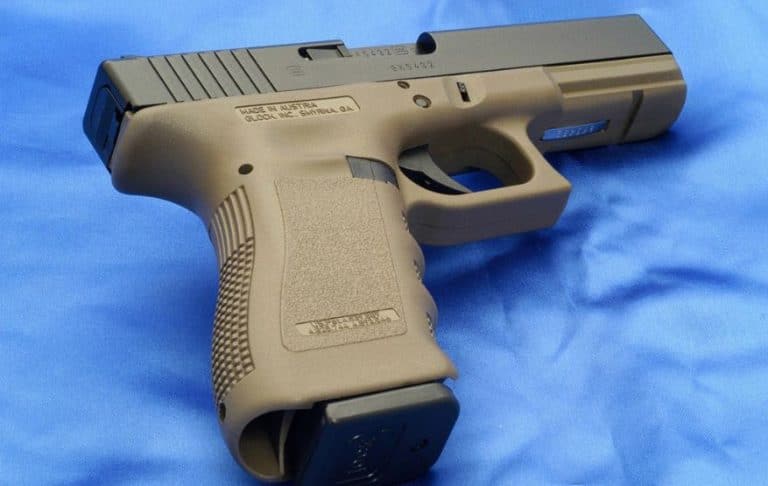 Glock 17 مسدس نصف أوتوماتيكي ..تعرف مميزاته وتصميمه بالصور - أخبار ...