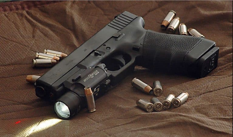 Glock 17 مسدس نصف أوتوماتيكي ..تعرف مميزاته وتصميمه بالصور - أخبار ...