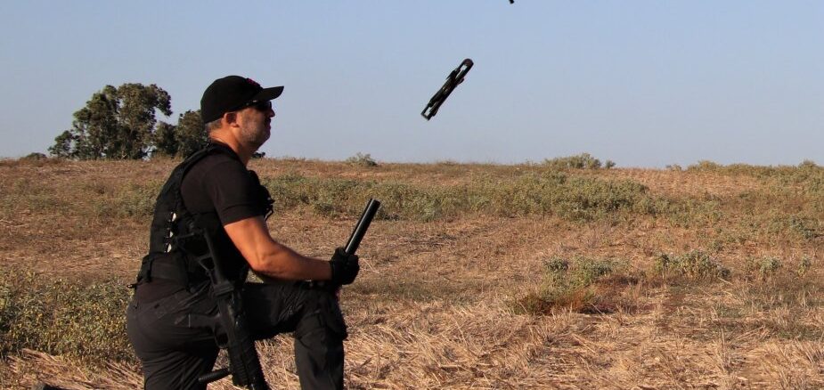 SpearUAV تكشف عن نظام الطائرات بدون طيار Ninox 40 المحمول باليد - أخبار ...