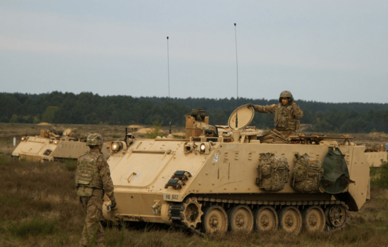 حاملة هاون أمريكية من طراز M1064 .. تعرف مميزاتها - أخبار الدفاع العربي