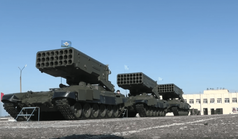 لأول مرة القوات الروسية المحمولة تمتلك قاذفات TOS-1A - أخبار الدفاع العربي